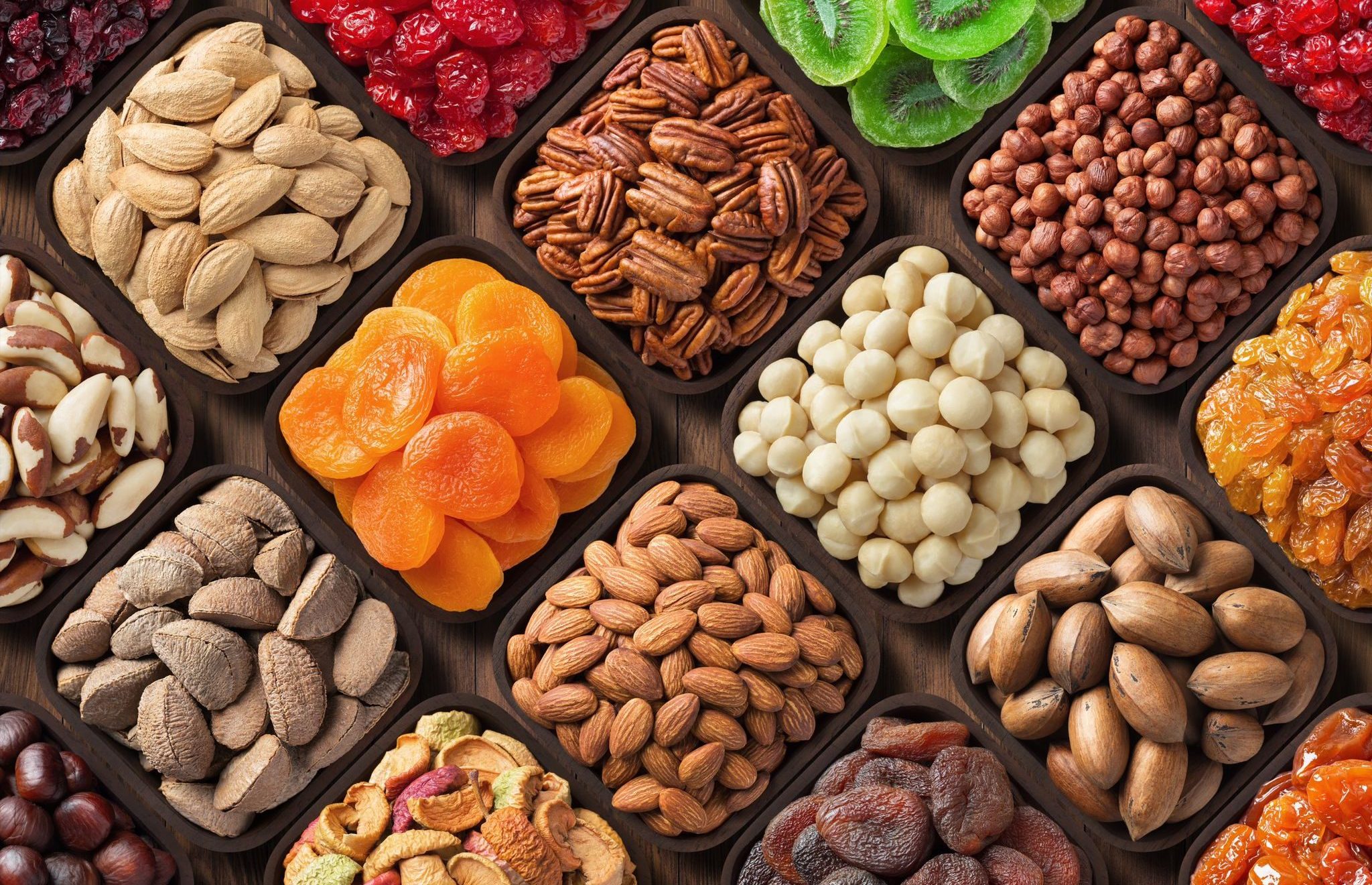 Gli straordinari benefici delle frutta secca (e alcuni consigli su come ...