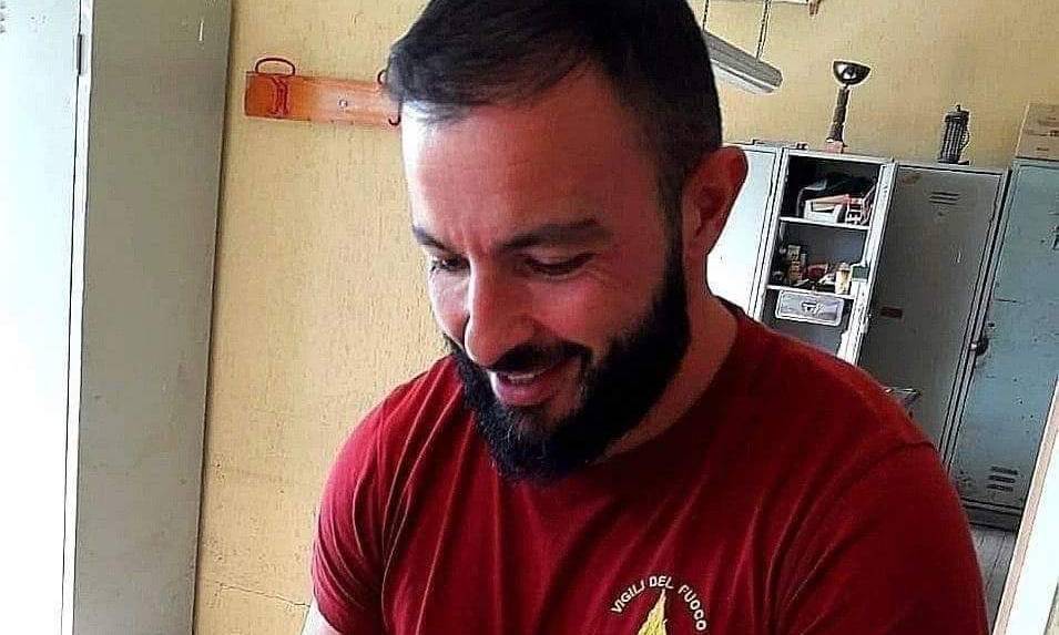 Il caso del pompiere Luigi Spera, in carcere per aver attaccato l ...