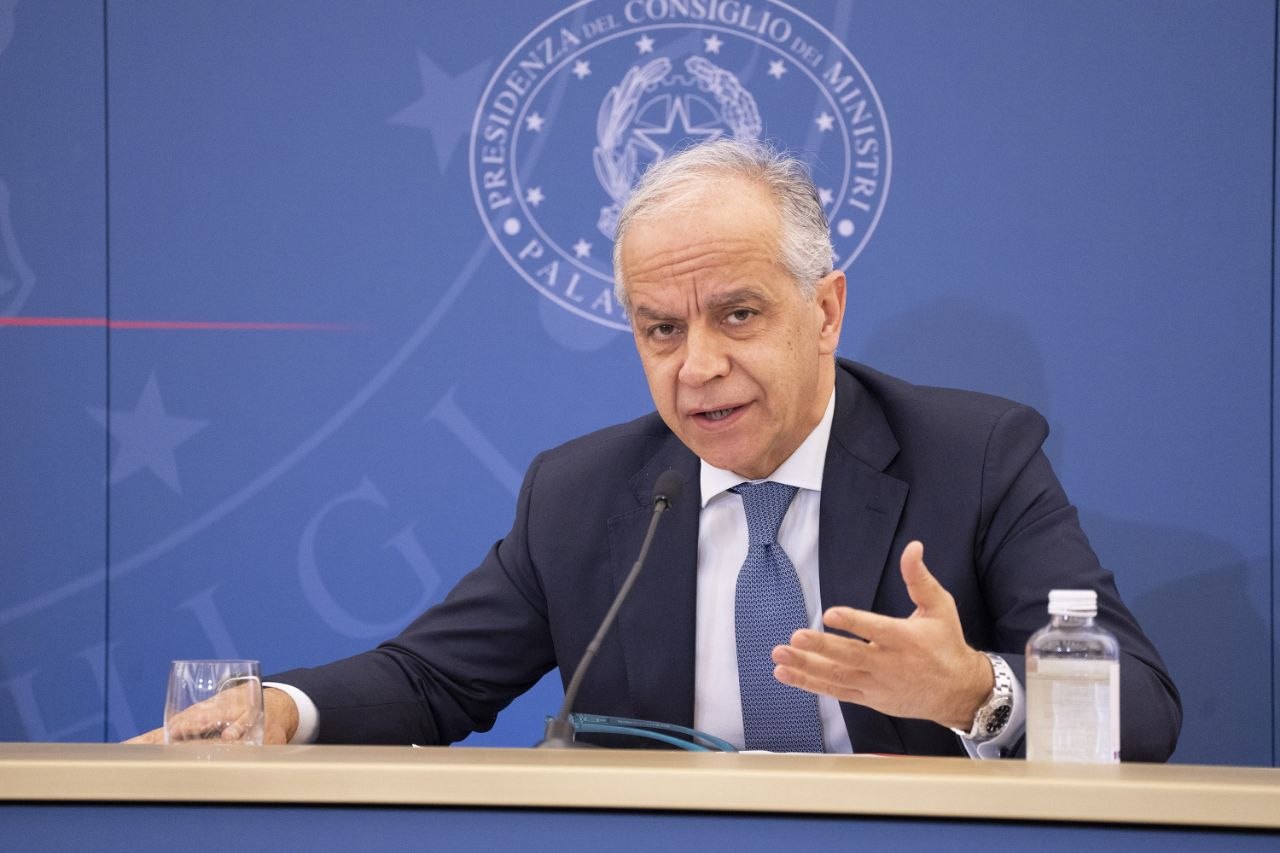 Zone rosse permanenti e fermi a chi manifesta: arriva l'ennesimo "decreto sicurezza" - L ...